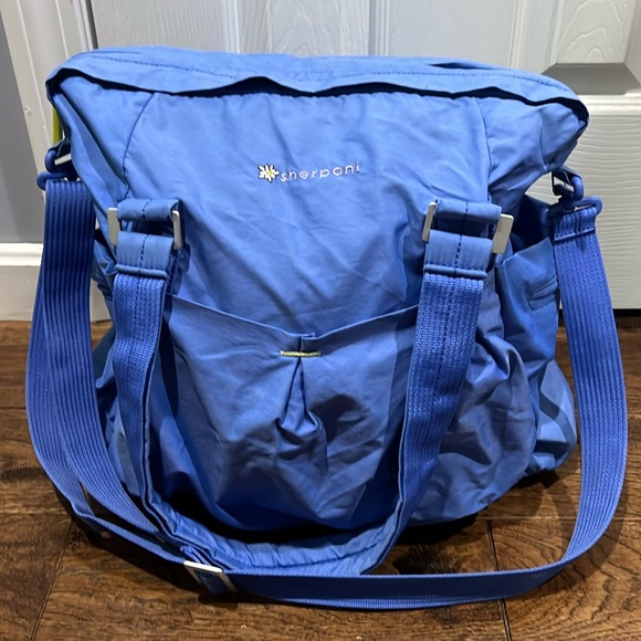 Sherpani | Bags | Sherpani Wisdom Wellness Tote Gym Bag Zipper Pockets ...